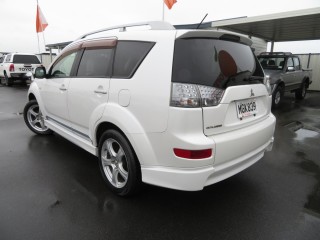 2006 Mitsubishi Outlander | Orange Motor Co